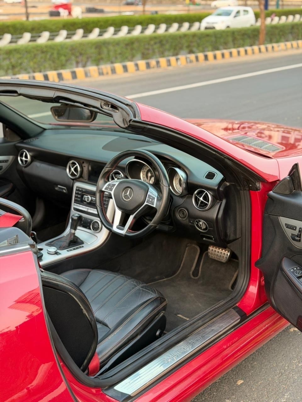 Buy Used Mercedes-Benz SLK-Class SLK 350 of 2011 model @ 27,90,000 INR in Ahmedabad - 4965057 ...
