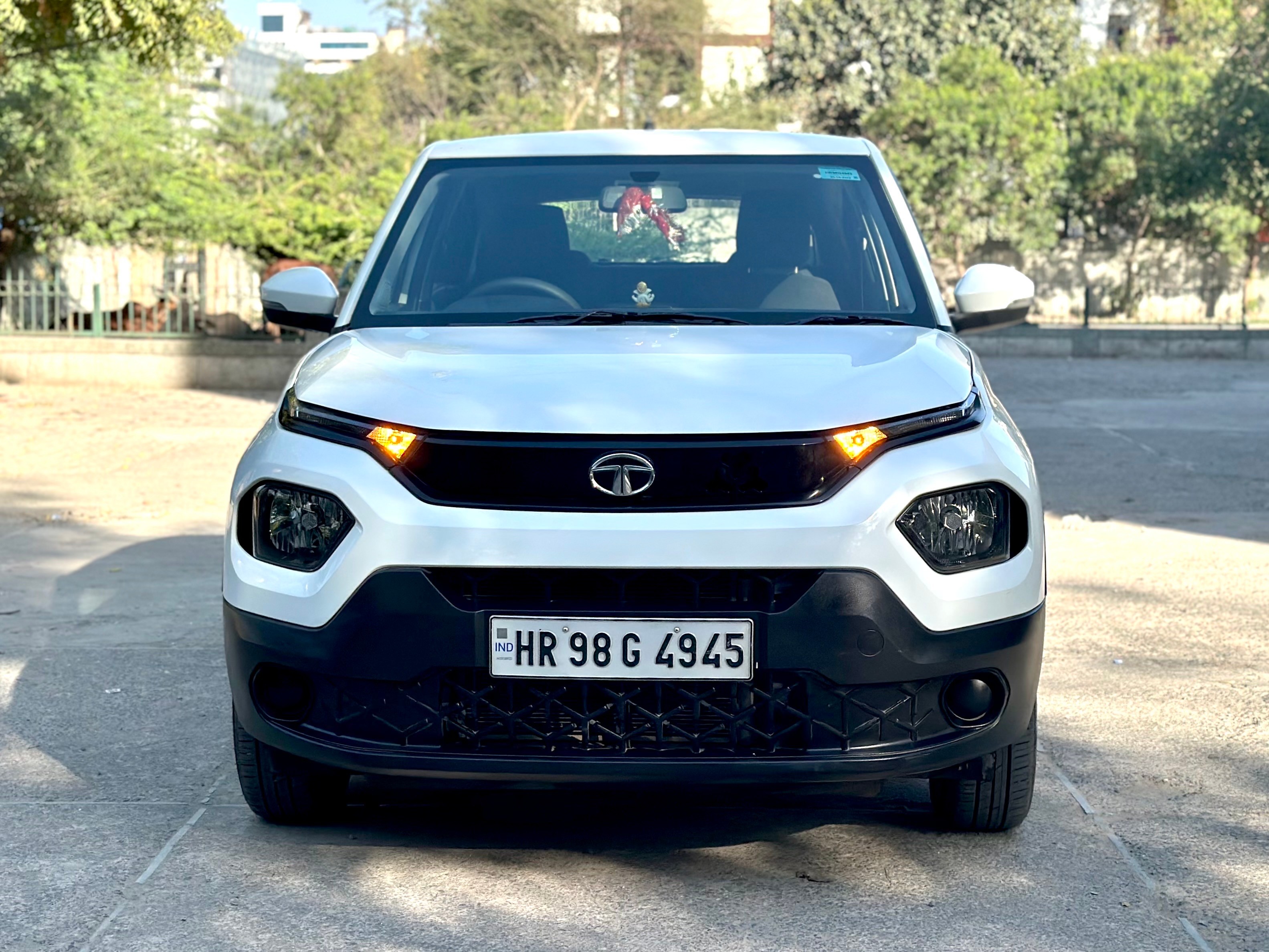 Used Tata Punch Accomplished AMT BSVI Car in New Delhi, 2022 Model ...