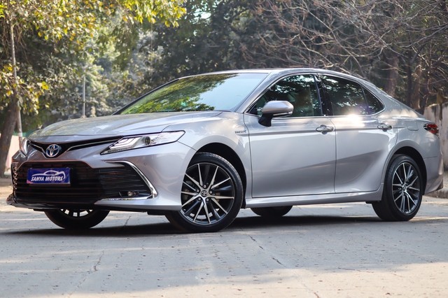 Used 2024 Toyota Camry 2487 cc Petrol Automatic Car in New Delhi at ₹36 ...