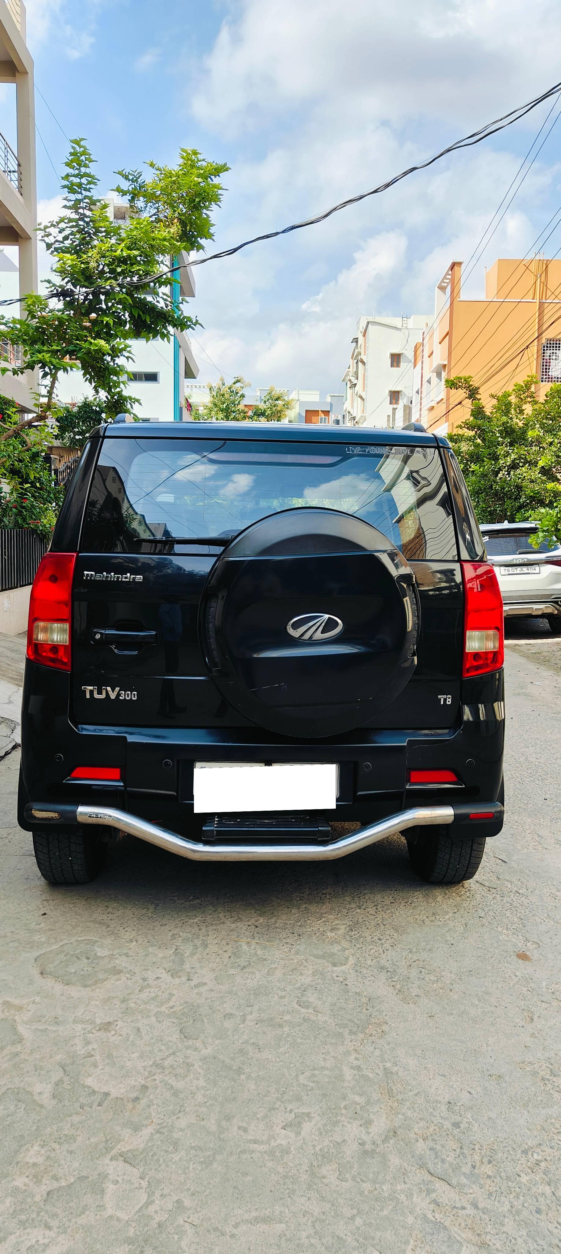 Used Mahindra TUV 300 T8 Car in Hyderabad, 2017 Model - Find Best Deals ...