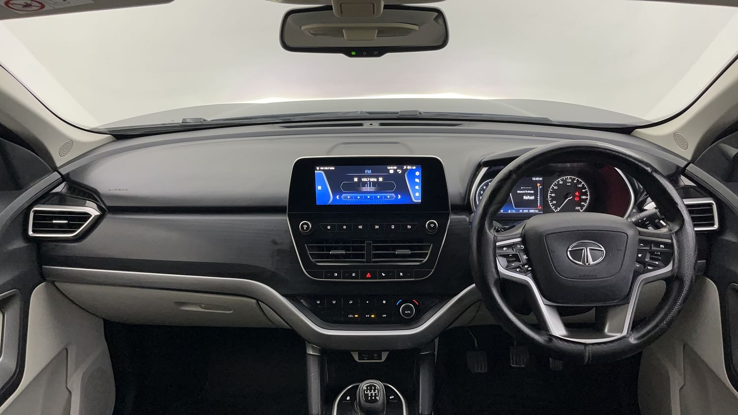 Buy Used Tata Safari XZ Plus of 2021 model @ 13,34,000 INR in Lucknow - 4356688 - ZigWheels.com