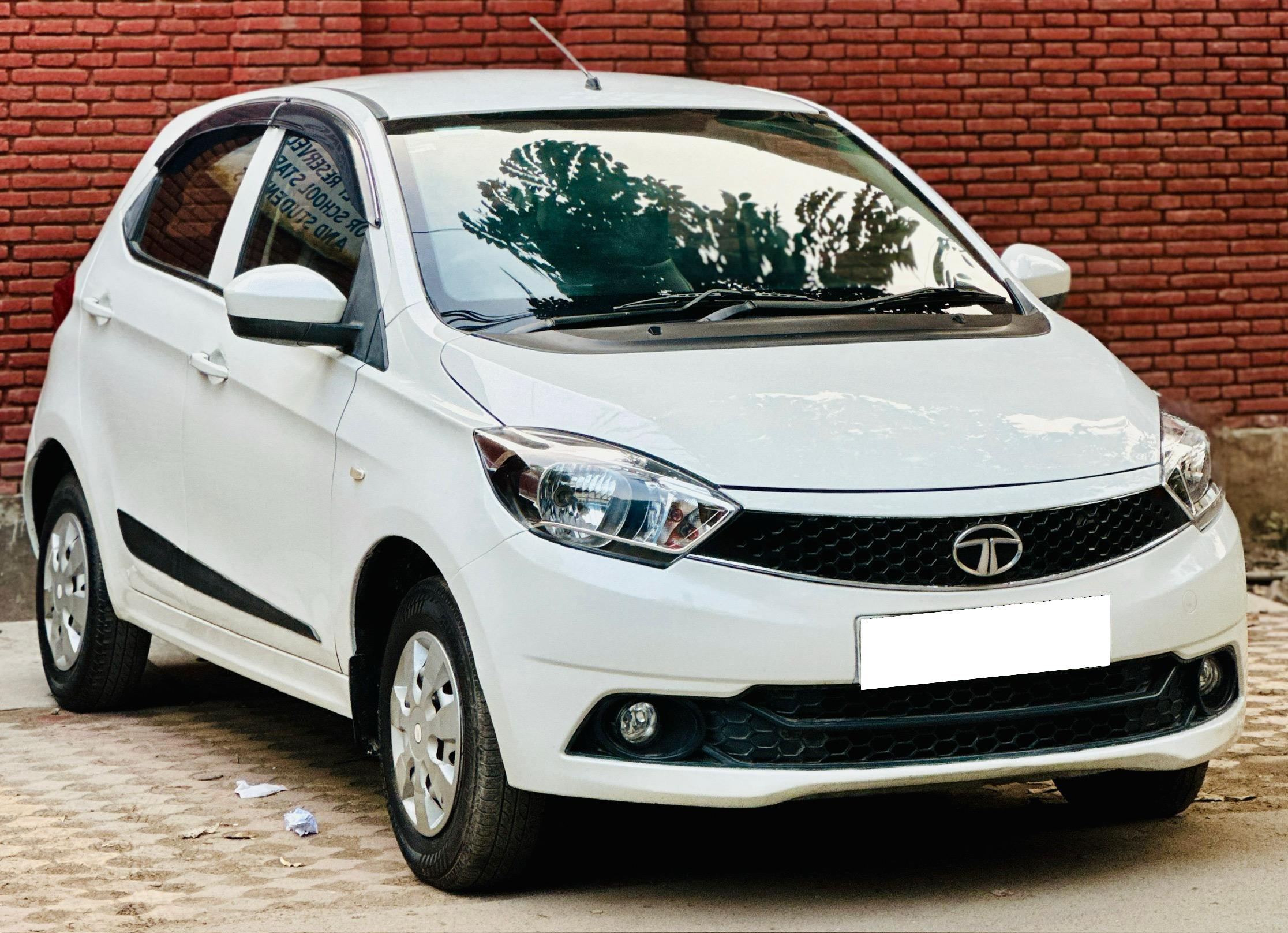 Used Tata Tiago 1.2 Revotron XM Car in New Delhi, 2017 Model - Find ...