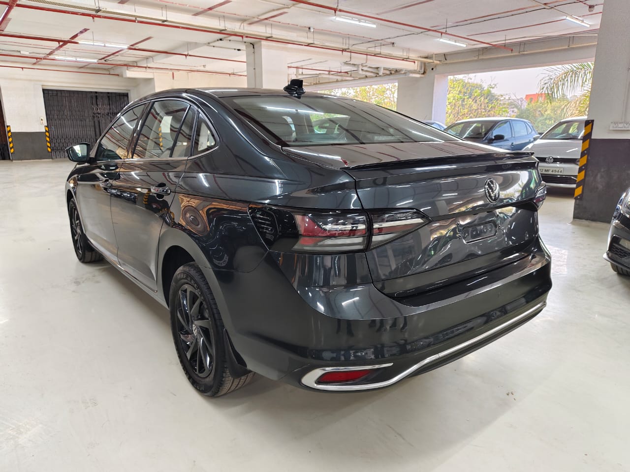 Buy Used Volkswagen Virtus GT DSG of 2023 model @ 18,75,000 INR in Pune ...