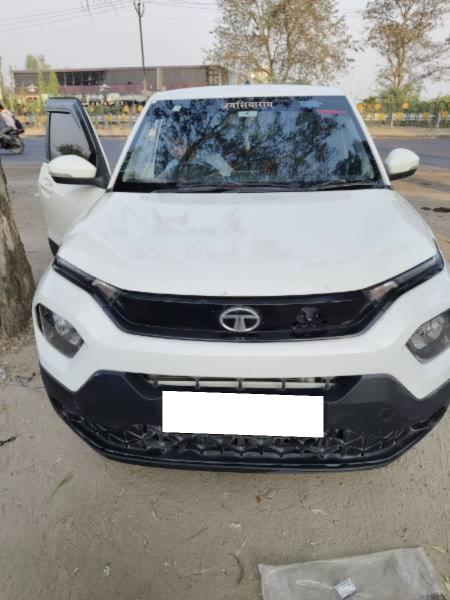 Used Tata Punch Adventure Car in Unnao, 2023 Model - Find Best Deals ...