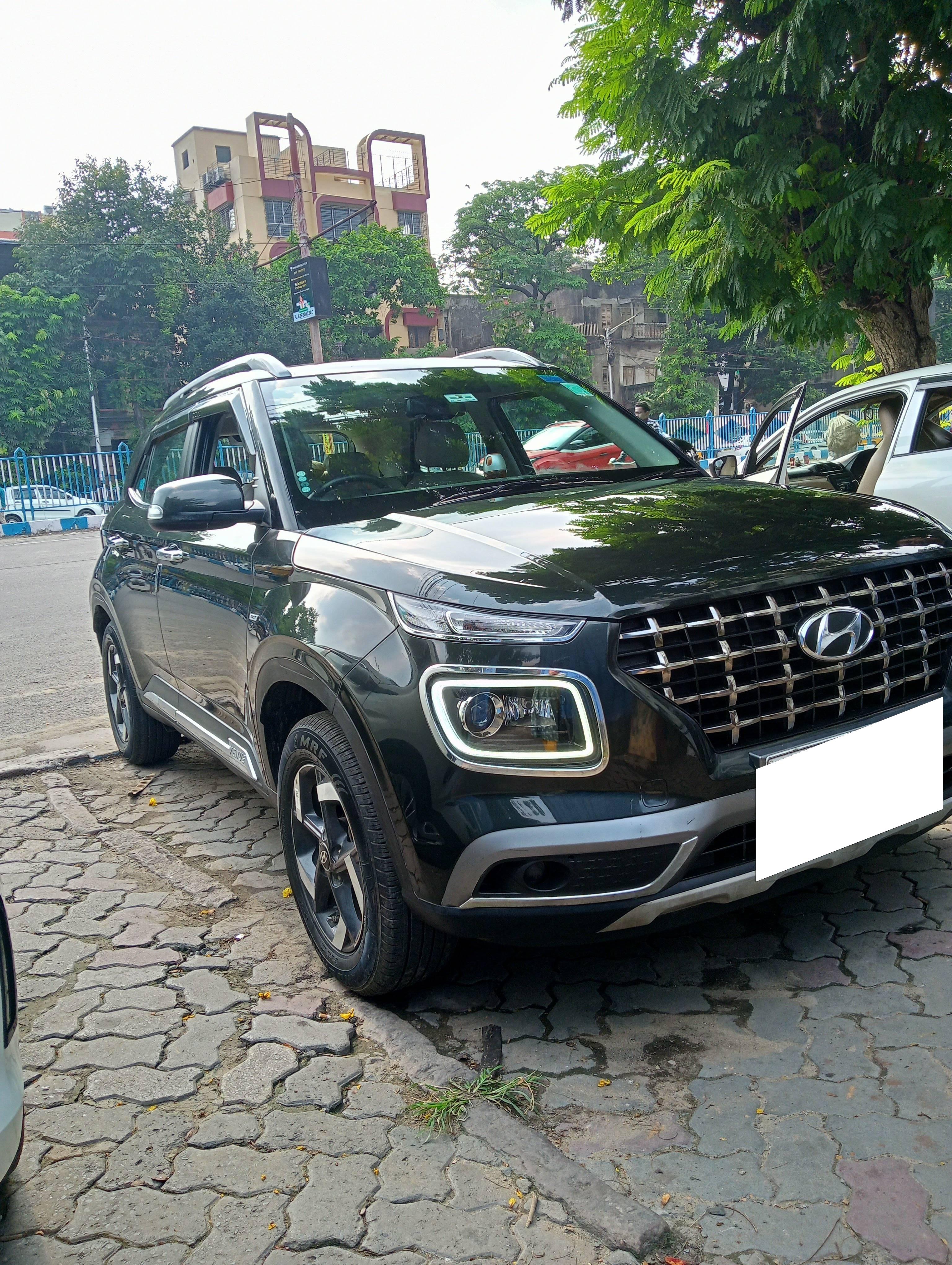 Used Hyundai Venue SX Plus Turbo DCT Car in Kolkata, 2021 Model - Find Best Deals! | CarDekho.com