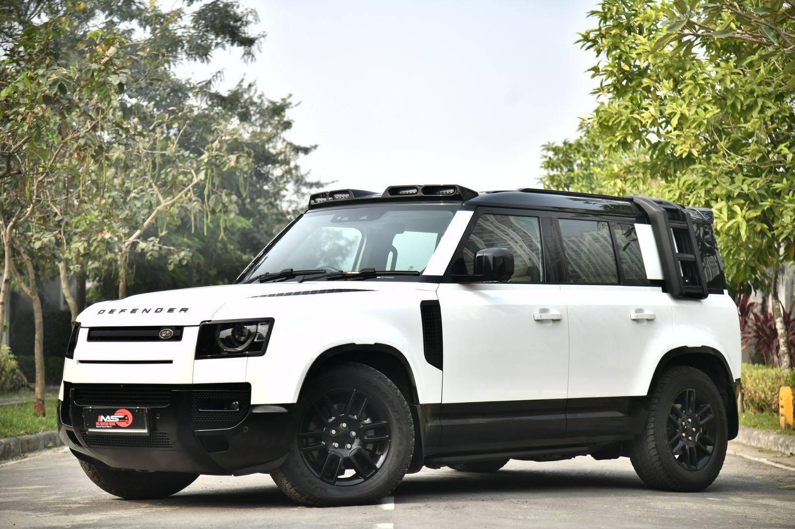 Used Land Rover Defender 110 SE Car in Kolkata, 2021 Model - Find Best ...