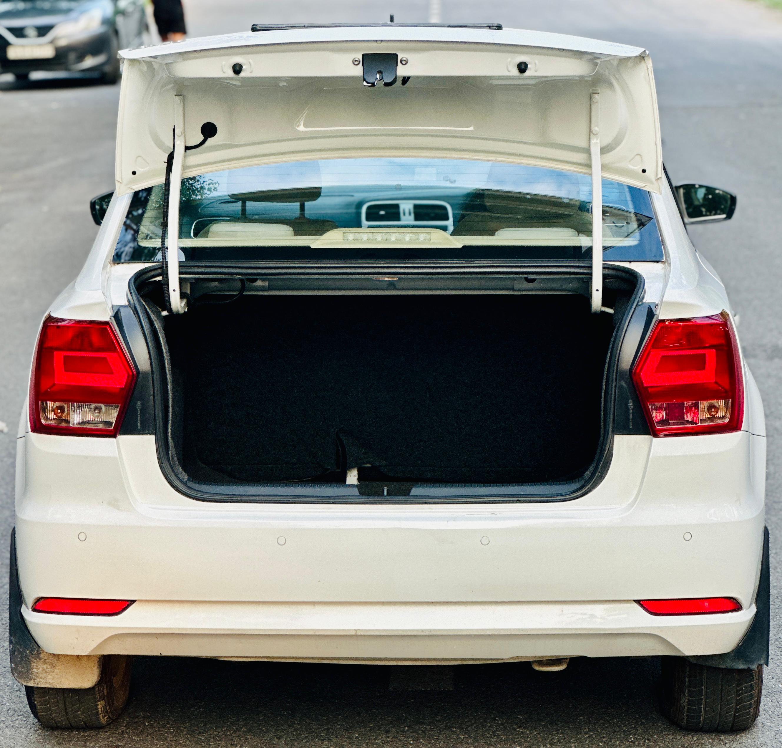 Buy Used Volkswagen Ameo 1.2 MPI Highline of 2018 model @ 3,99,000 INR ...