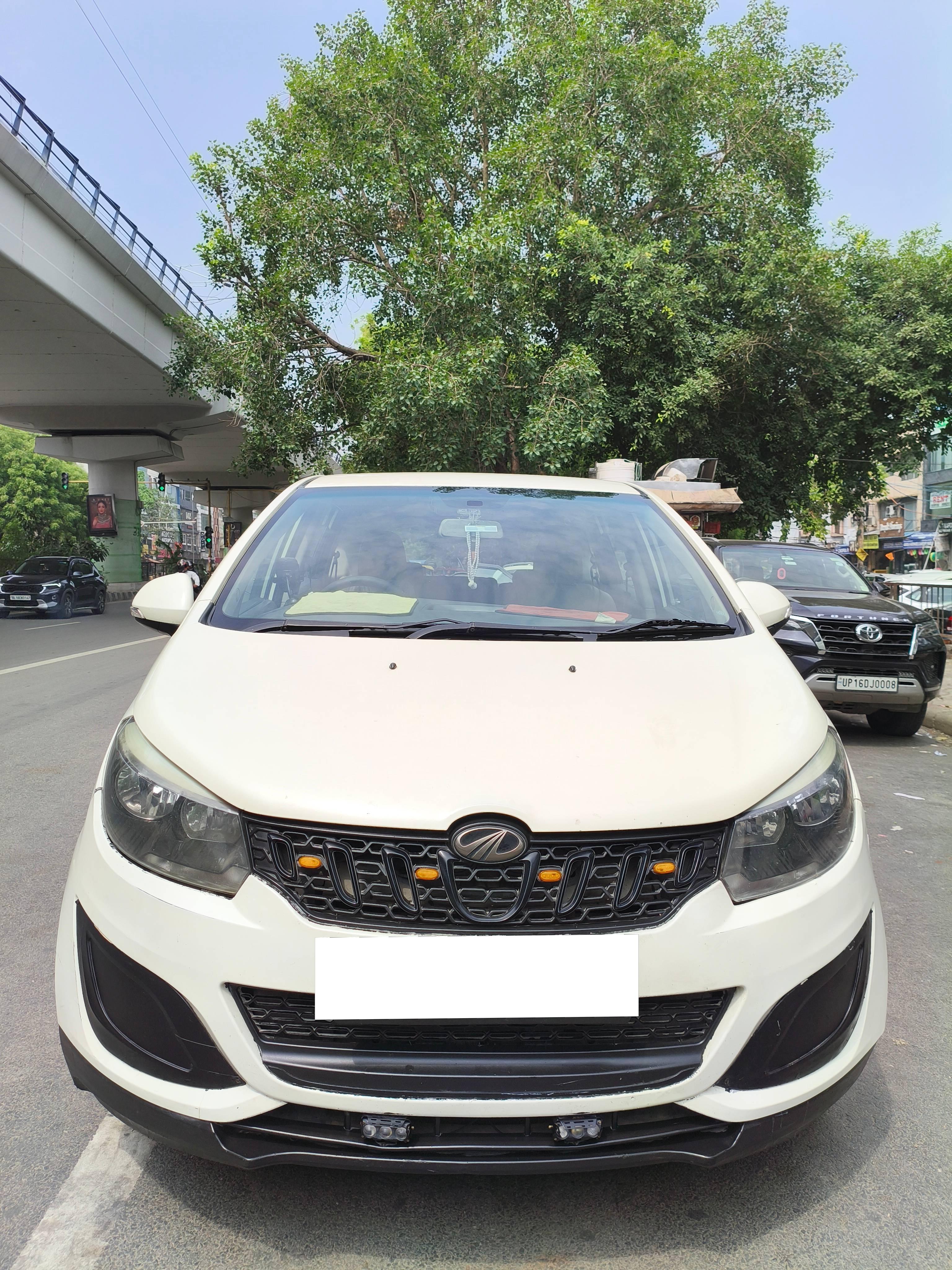 Used Mahindra Marazzo M2 BSIV Car in New Delhi, 2018 Model - Find Best ...