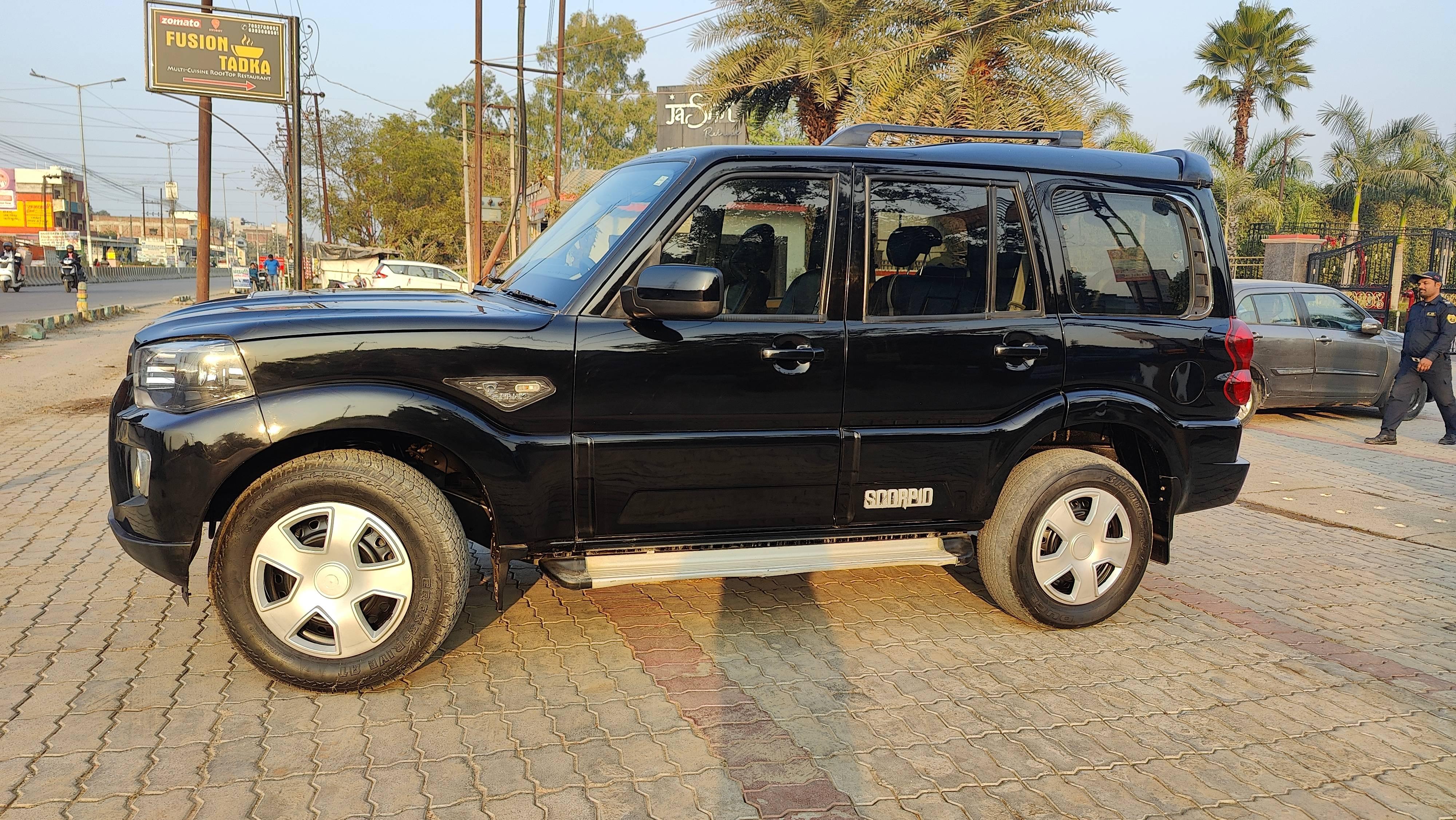 Used Mahindra Scorpio S5 BSIV Car in Lucknow, 2020 Model - Find Best ...