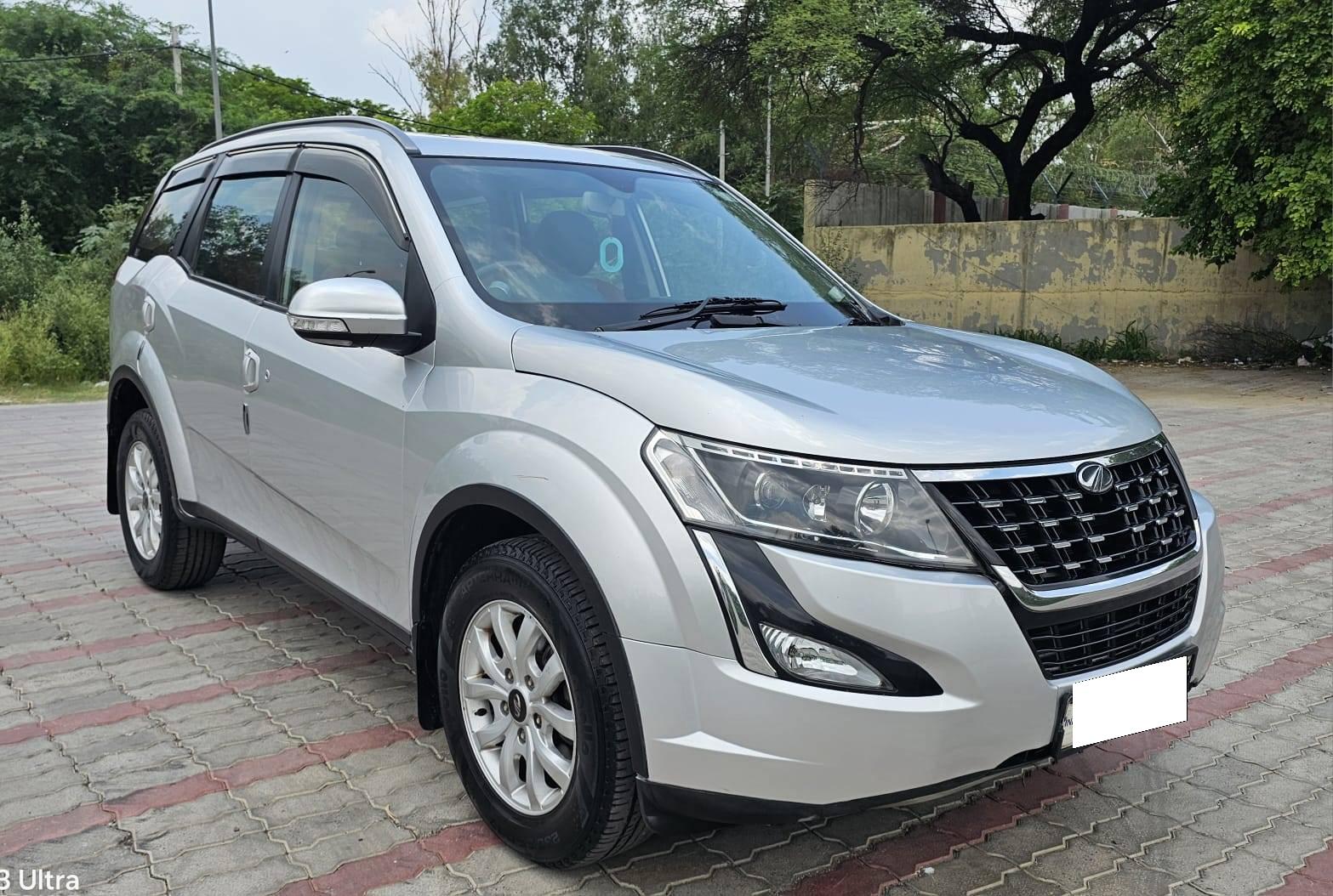Used Mahindra XUV500 W9 AT BSIV Car in New Delhi, 2018 Model - Find ...