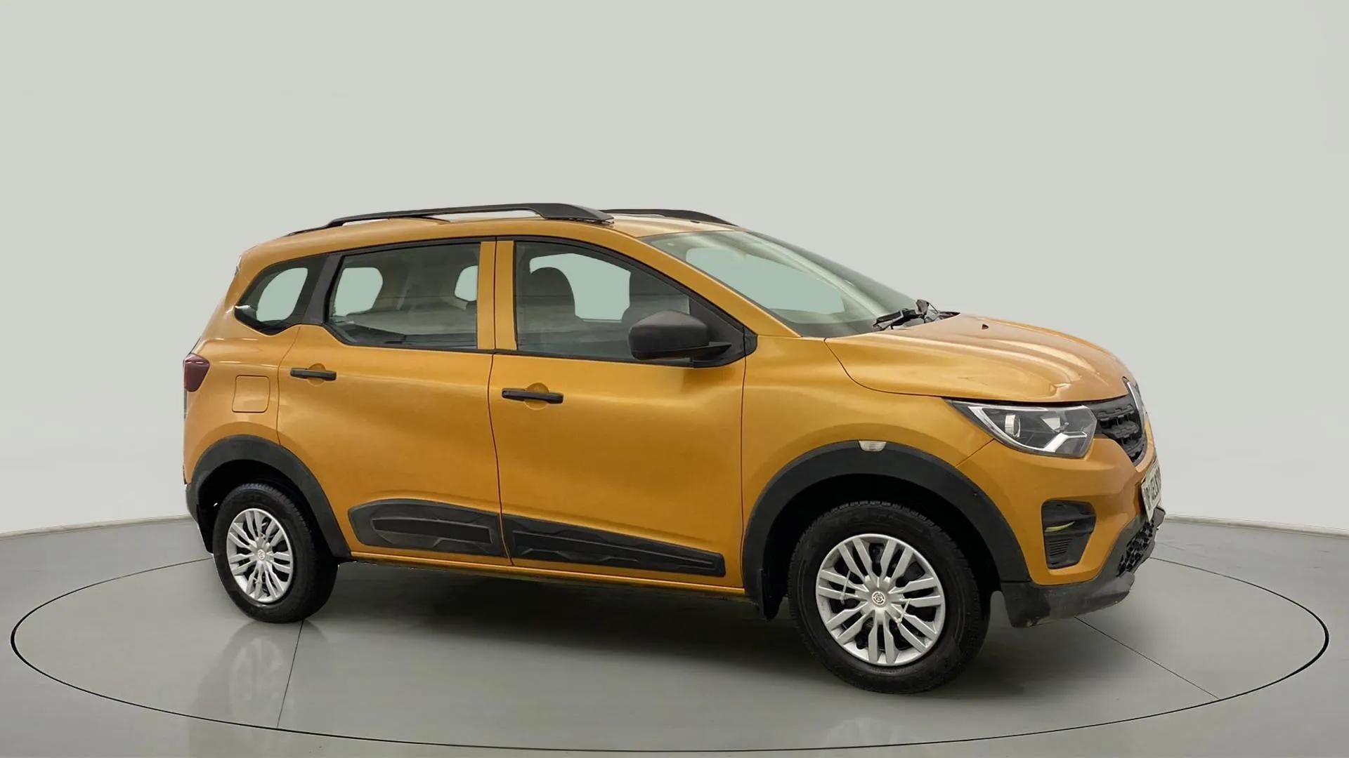 Used Renault Triber RXE BSIV Car in Greater Noida, 2020 Model - Find ...