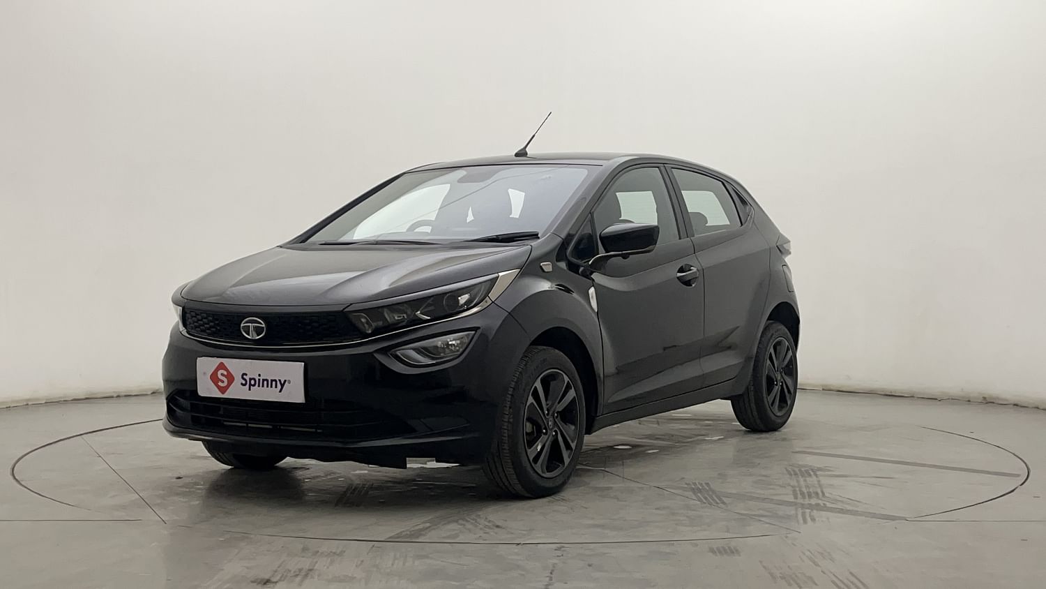 Used Tata Altroz XZ Plus Dark Edition Car in Hyderabad, 2023 Model - Find Best Deals! | CarDekho.com