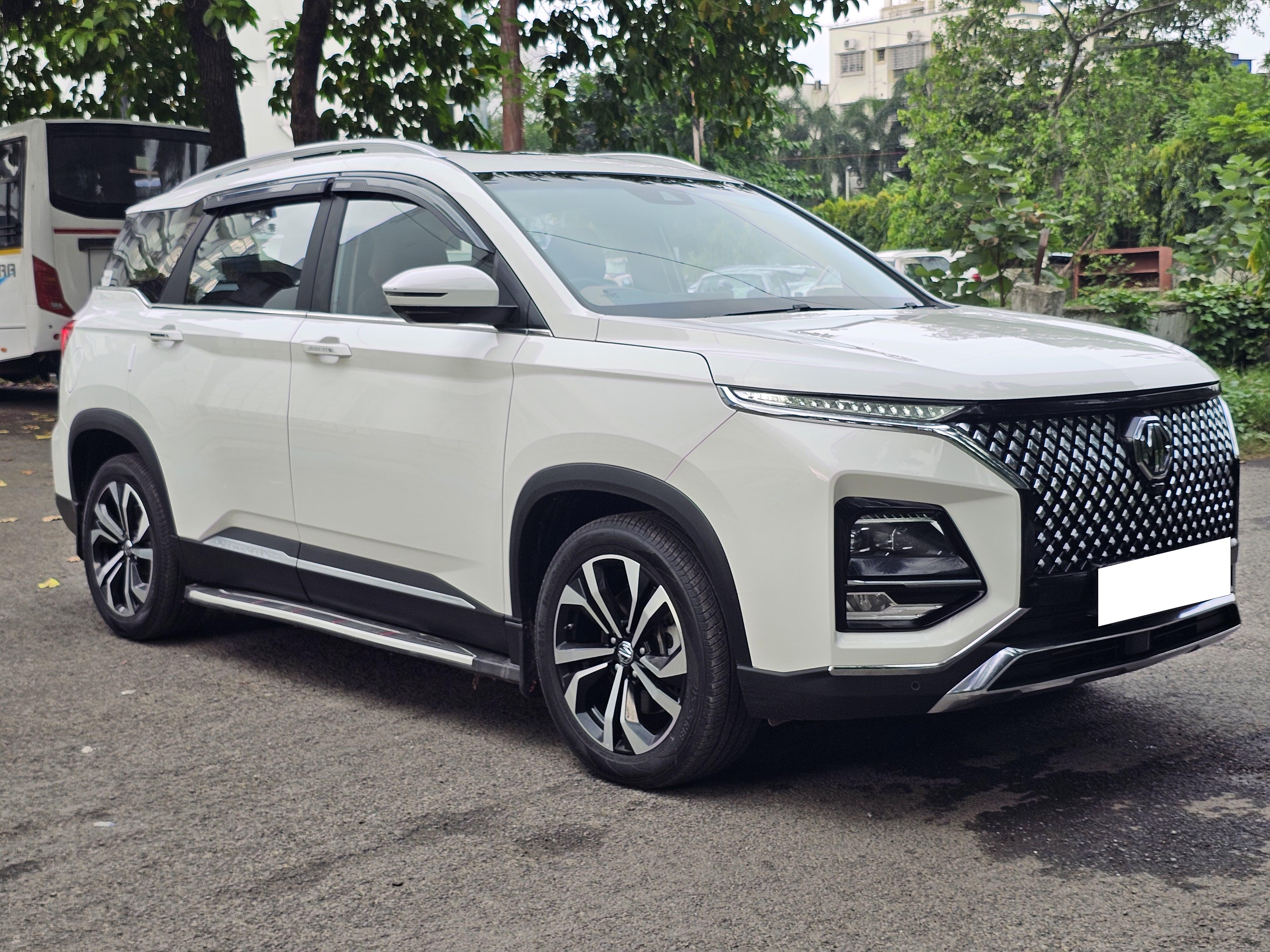 Used MG Hector Plus Savvy Pro CVT Car in Kolkata, 2024 Model - Find ...