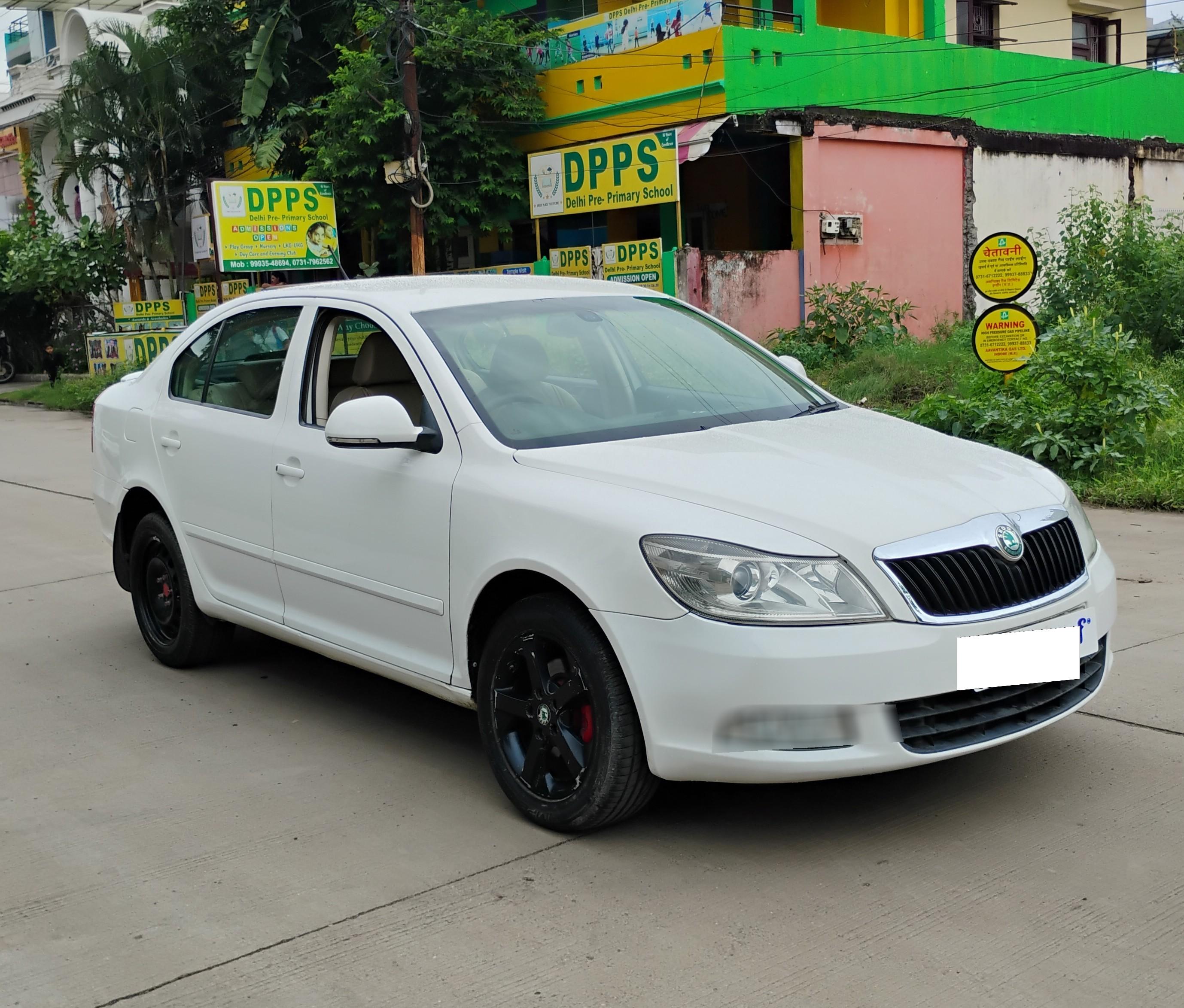 Used Skoda Laura Elegance 2.0 TDI CR MT Car in Indore, 2012 Model ...