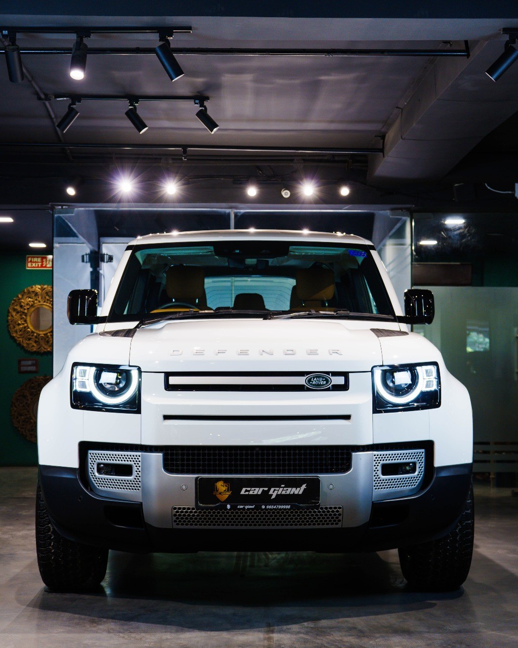 Used Land Rover Defender 2.0 110 HSE Car in New Delhi, 2024 Model ...