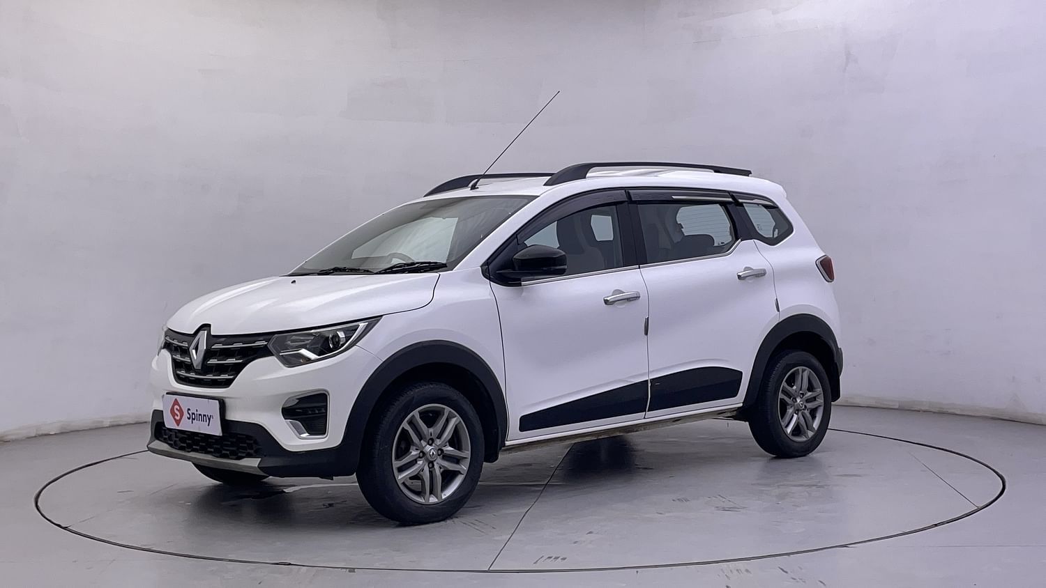 Used Renault Triber RXZ Car in Ahmedabad, 2022 Model - Find Best Deals ...
