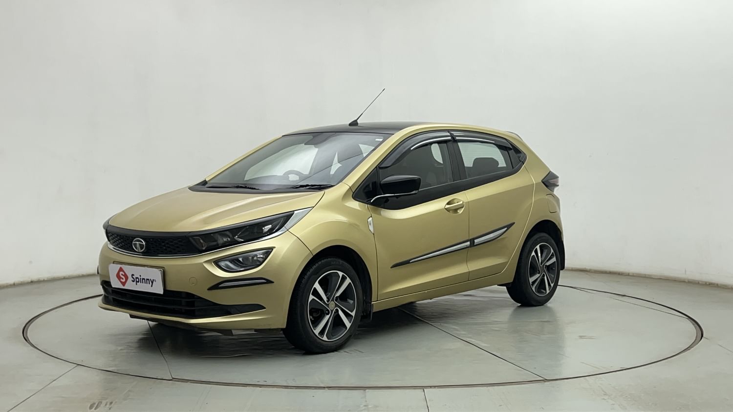 Used Tata Altroz XZ Car in Mumbai, 2021 Model - Find Best Deals ...