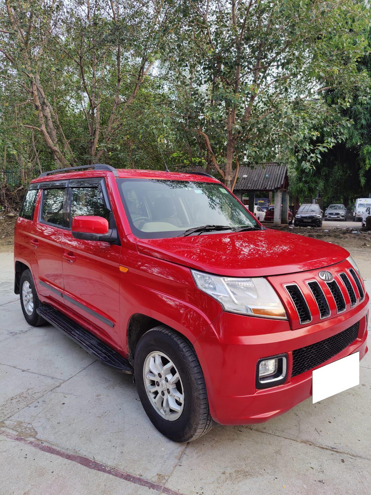 Used Mahindra TUV 300 mHAWK100 T8 Car in New Delhi, 2016 Model - Find ...