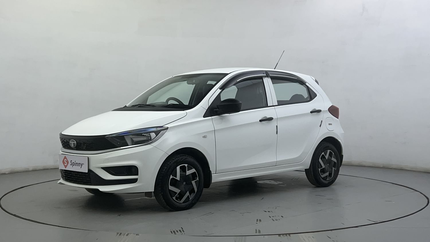 Used Tata Tiago XM Car in Ahmedabad, 2025 Model - Find Best Deals ...