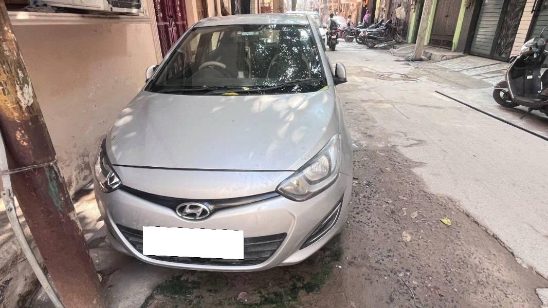 Used Hyundai i20 Magna Car in New Delhi, 2013 Model - Find Best Deals ...