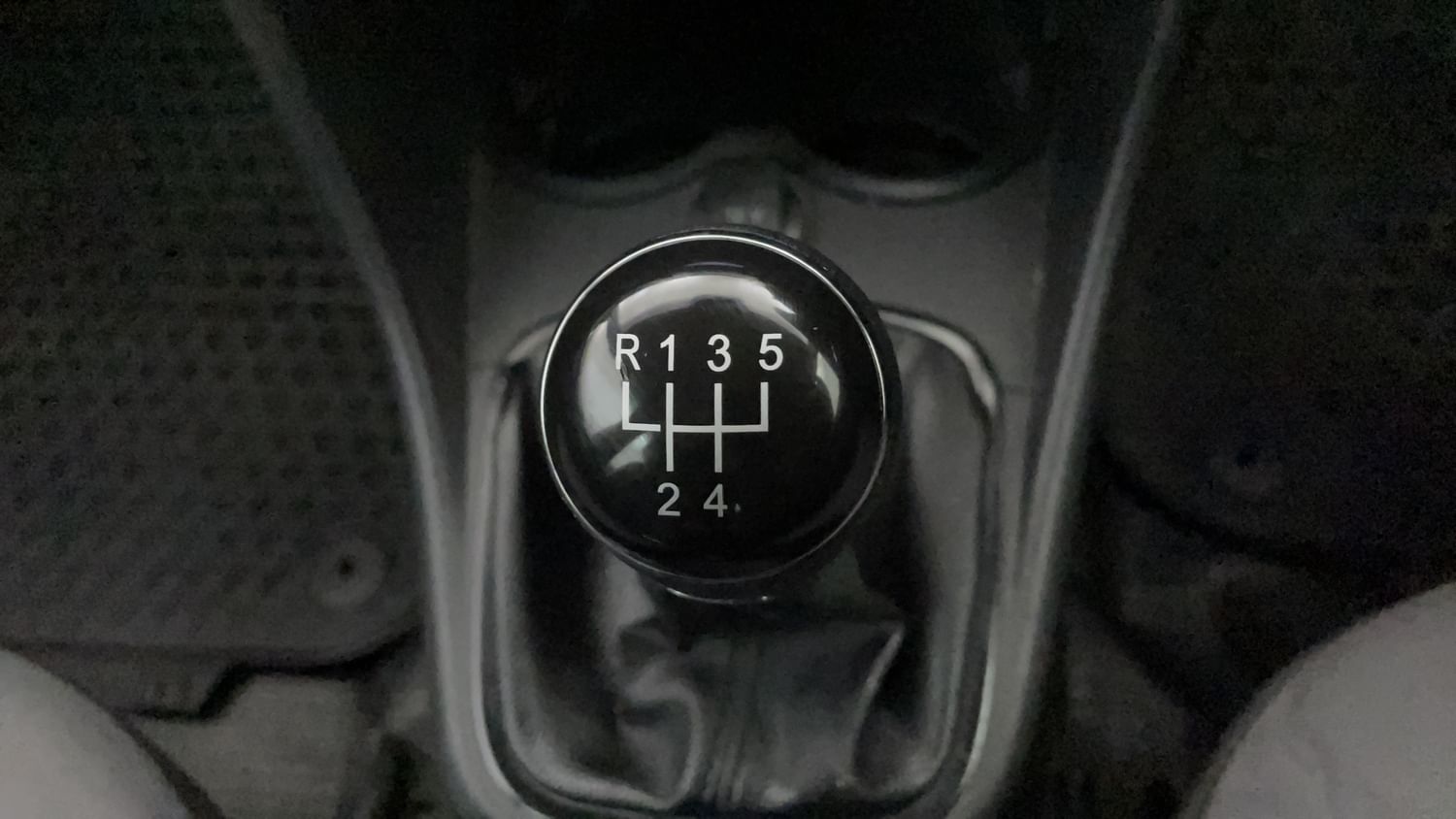 Buy Used Volkswagen Vento Diesel Breeze of 2017 model @ 5,78,000 INR in ...