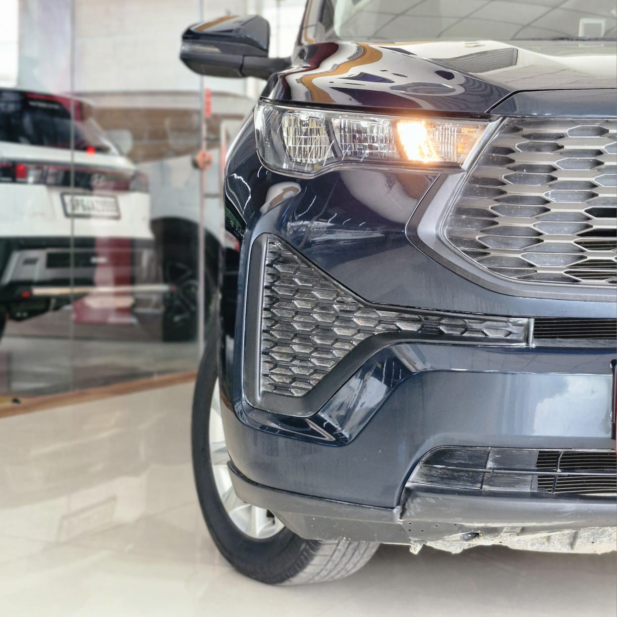 Buy Used Toyota Innova Hycross G 7STR of 2023 model @ 20,25,000 INR in ...