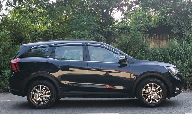 Used Mahindra XUV700 AX7 Diesel AT Luxury Pack BSVI Car in New Delhi, 2023 Model - Find Best ...