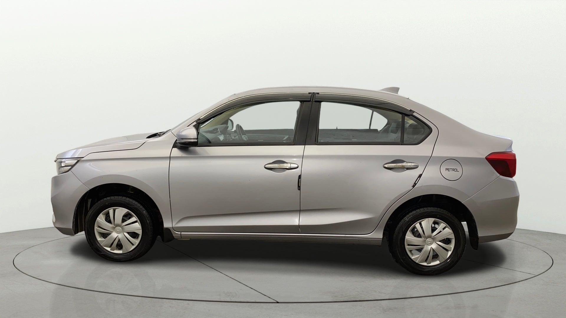 Buy Used Honda Amaze 2nd Gen S BSVI of 2022 model @ 5,17,986 INR in ...