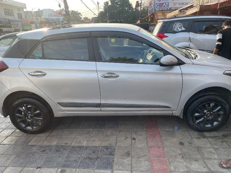 Used 2017 Hyundai i20 Diesel Manual in Lucknow at ₹4.50 Lakh - CarDekho
