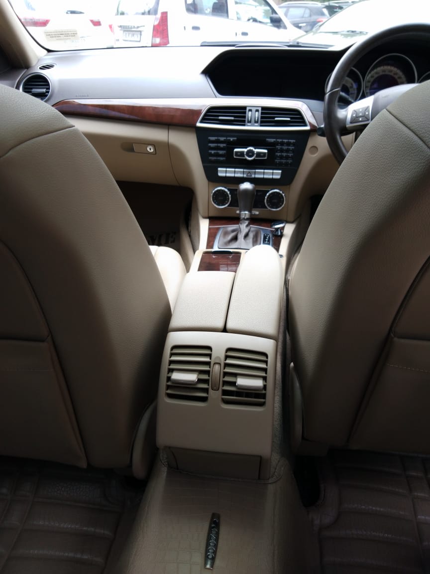 Buy Used Mercedes-Benz C-Class 200 K AT of 2012 model @ 6,50,000 INR in ...
