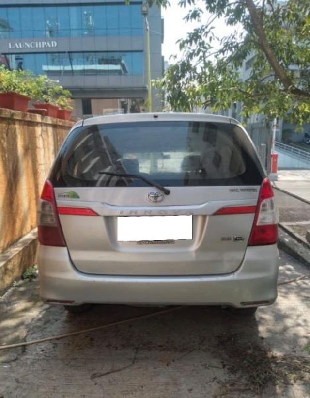Used 2014 Toyota Innova Diesel Manual in Pune at ₹8 Lakh - CarDekho