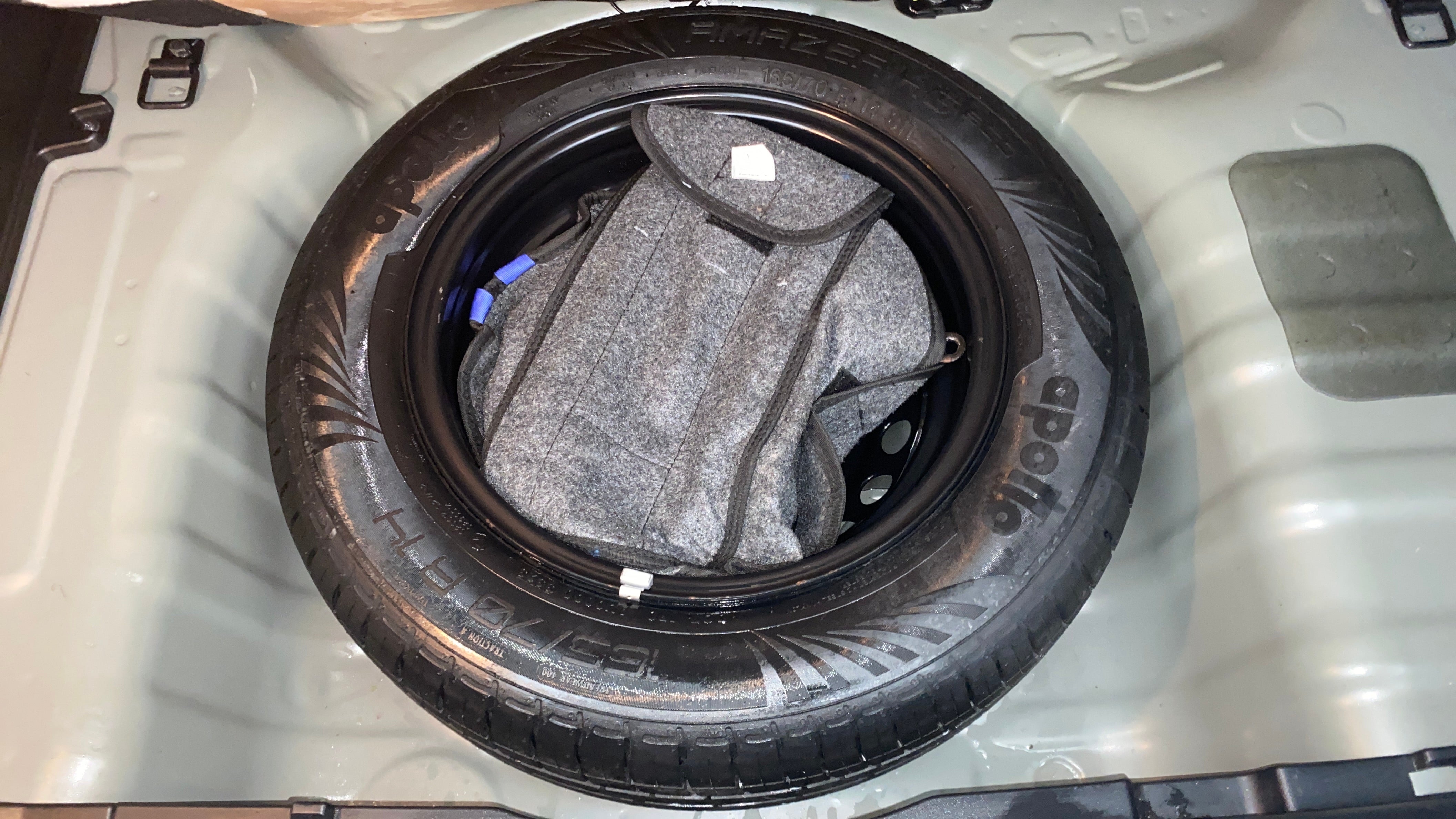 Buy Used Hyundai Exter SX Opt Connect AMT of 2023 model @ 9,37,626 INR ...