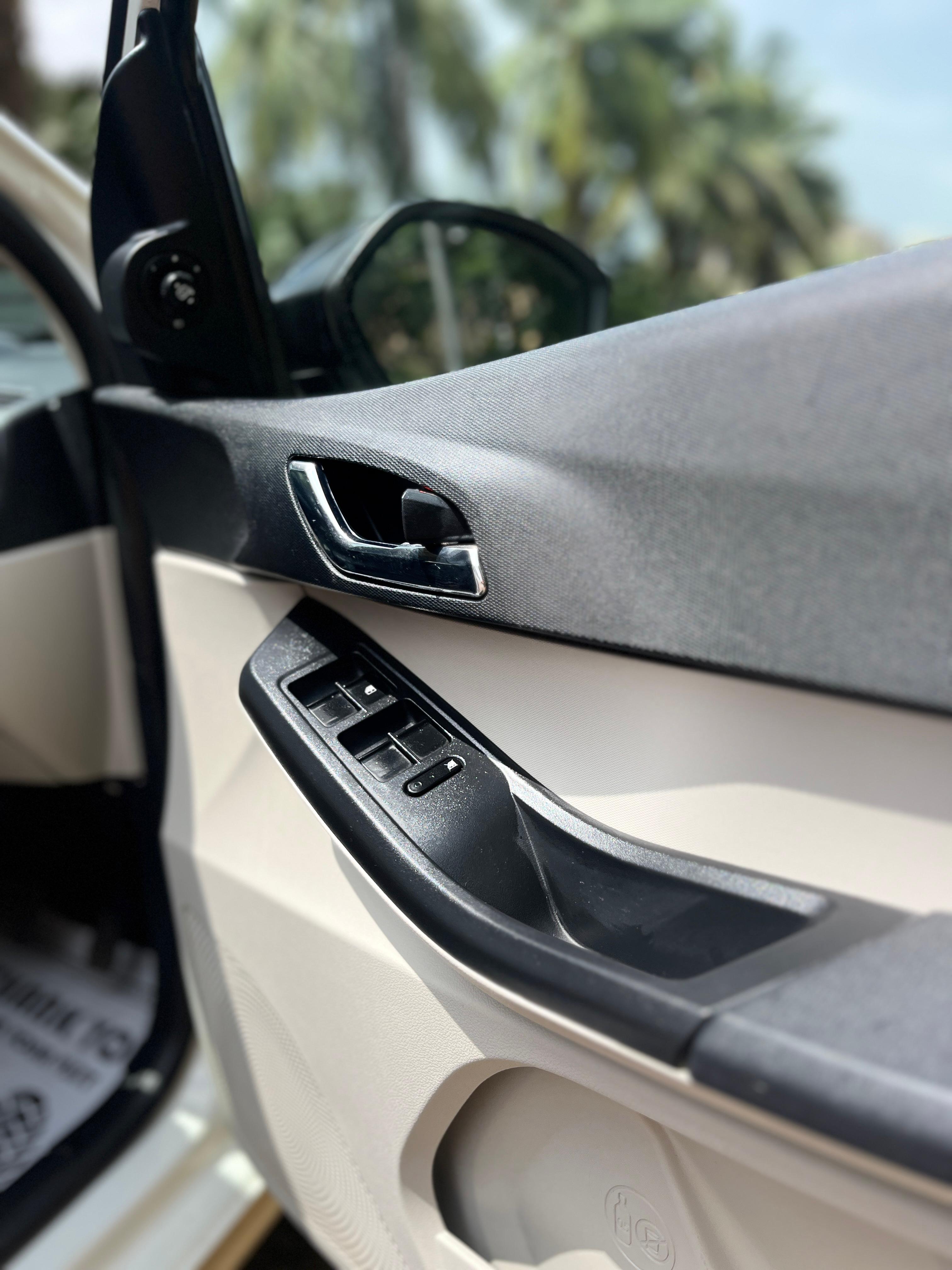 Buy Used Tata Tiago XZA Plus DT AMT CNG of 2023 model @ 7,25,000 INR in Mumbai - 4938105 ...