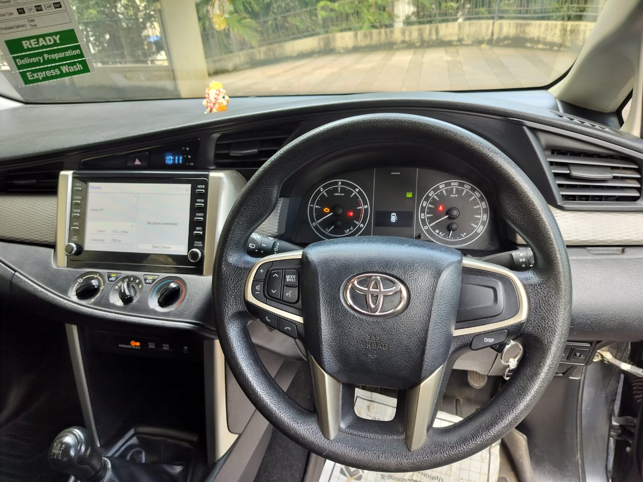 Buy Used Toyota Innova Crysta 2.4 GX 8 STR of 2021 model @ 19,65,000 INR in Mumbai - 4938142 ...
