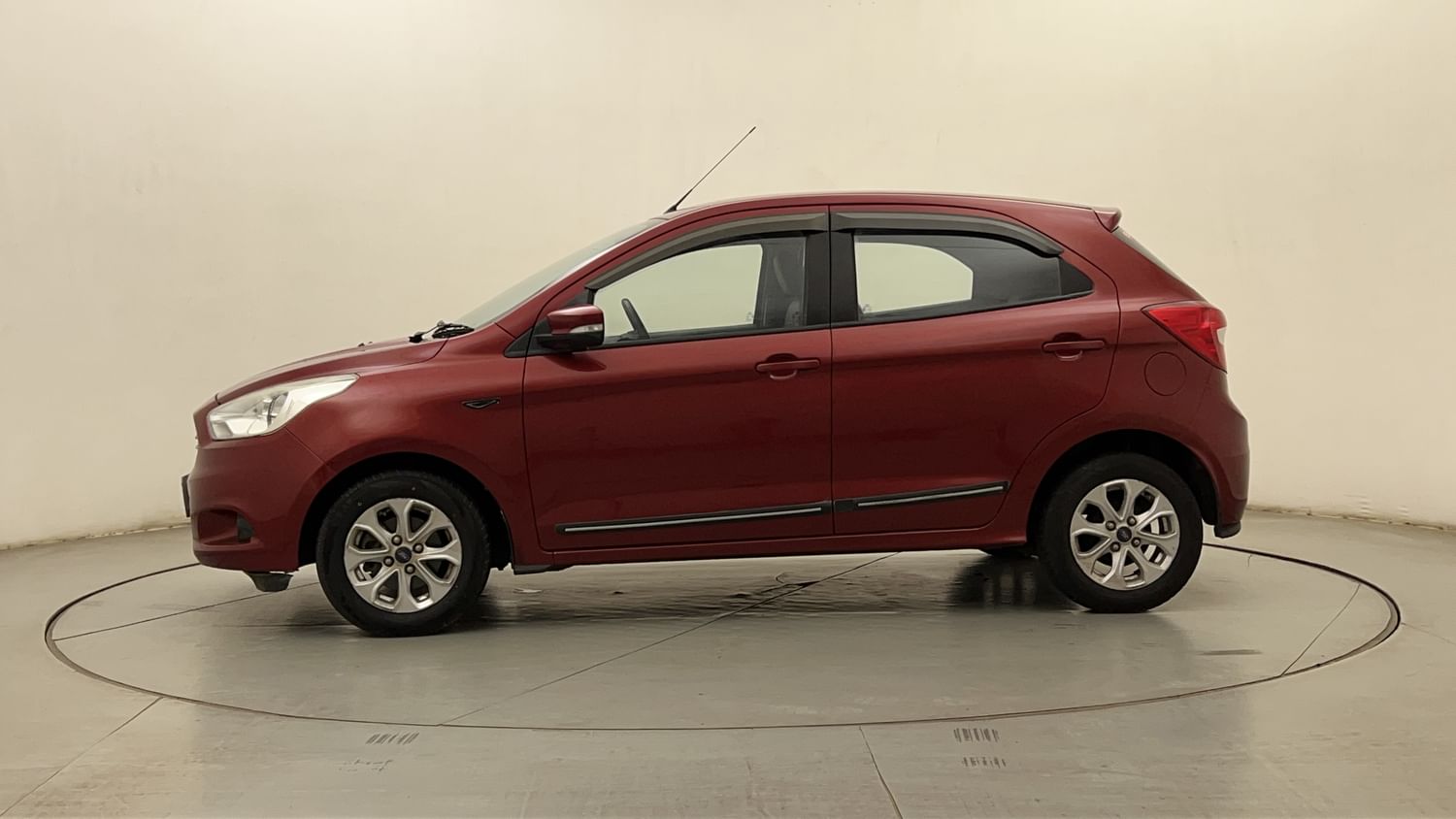 Buy Used Ford Figo Titanium AT 2019-2020 of 2018 model @ 3,65,000 INR in Thane - 4939607 ...