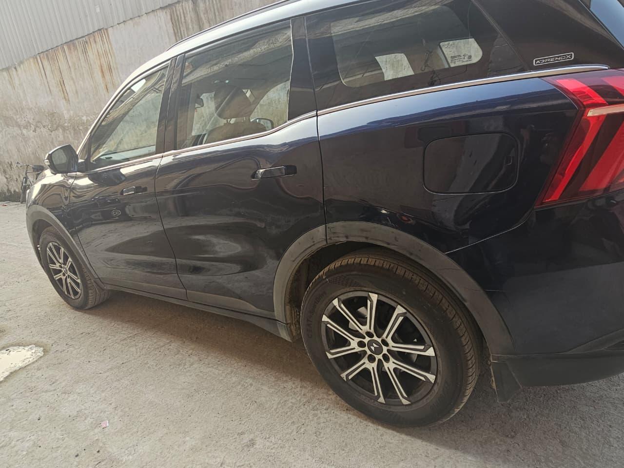Buy Used Mahindra XUV700 AX7 Diesel AT Luxury Pack BSVI of 2022 model @ 18,80,000 INR in Kanpur ...
