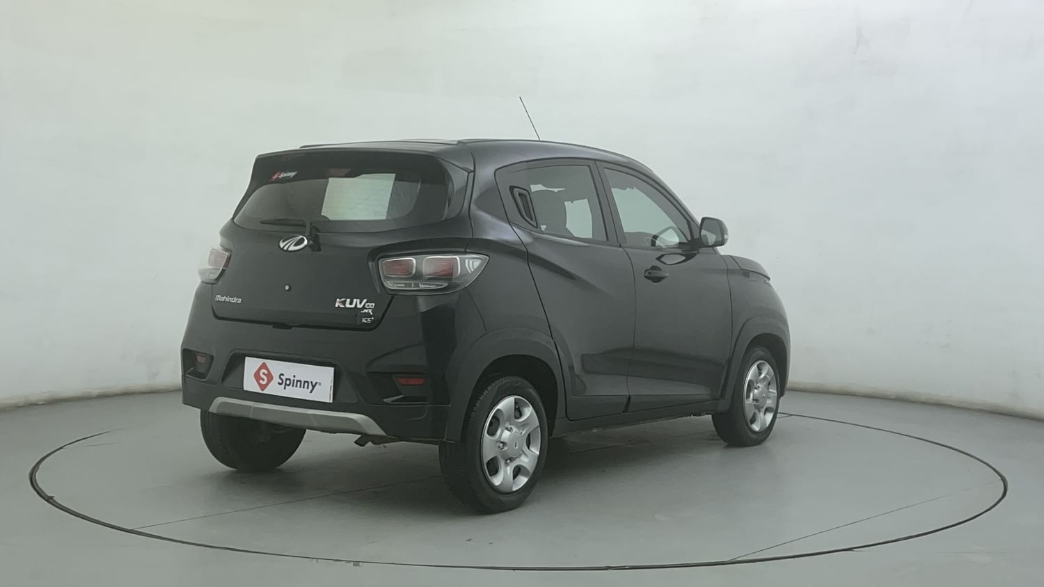 Buy Used Mahindra KUV 100 NXT G80 K6 Plus 6Str of 2018 model @ 3,77,250 INR in Ahmedabad ...