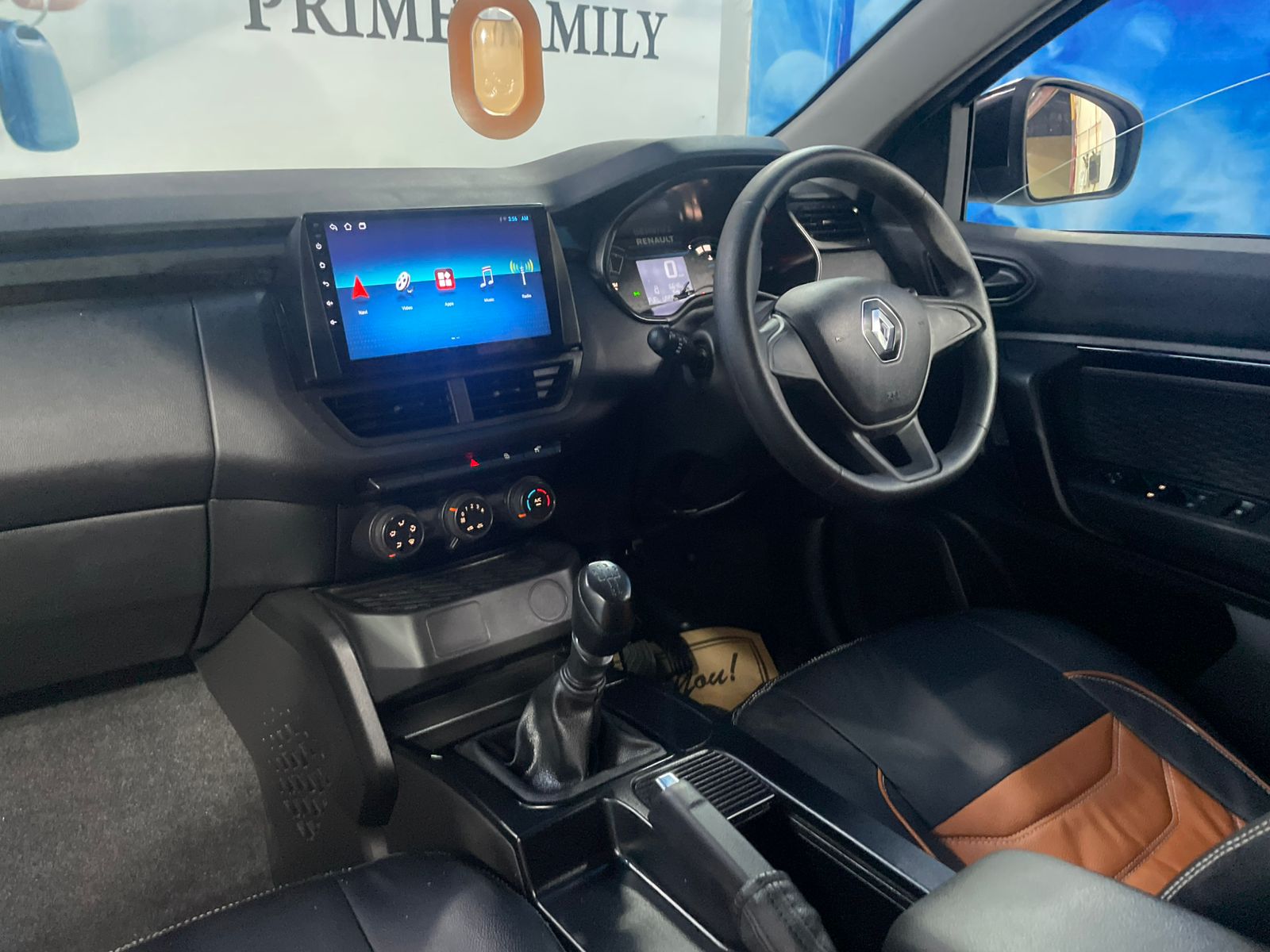 Buy Used Renault Kiger RXL of 2024 model @ 4,95,000 INR in Delhi - 4944814 - ZigWheels.com