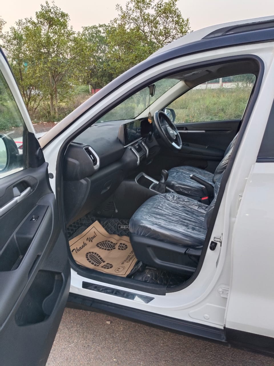 Buy Used Kia Sonet HTK Plus Diesel BSVI of 2022 model @ 7,25,000 INR in Delhi - 4950838 ...