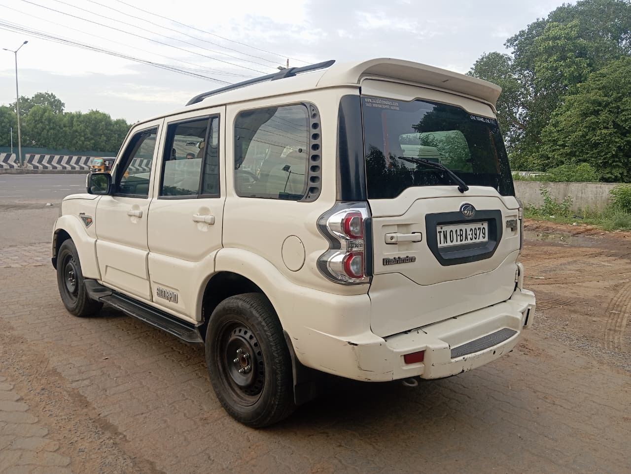 Buy Used Mahindra Scorpio S6 Plus 8 Seater of 2016 model @ 8,15,000 INR ...