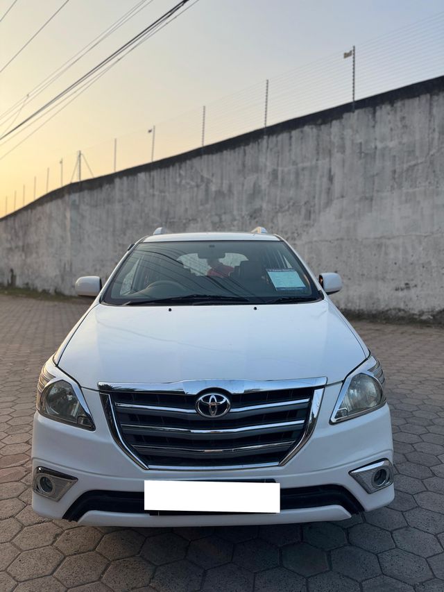 Used 2015 Toyota Innova 2494 cc Diesel Manual Car in Indore at ₹7.50 ...