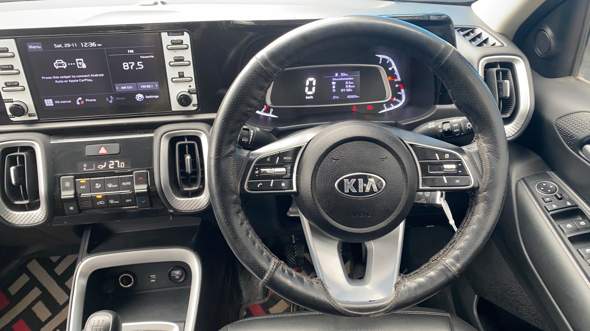 Buy Used Kia Sonet HTK Plus BSVI of 2020 model @ 6,82,819 INR in Bangalore - 4958590 - ZigWheels.com