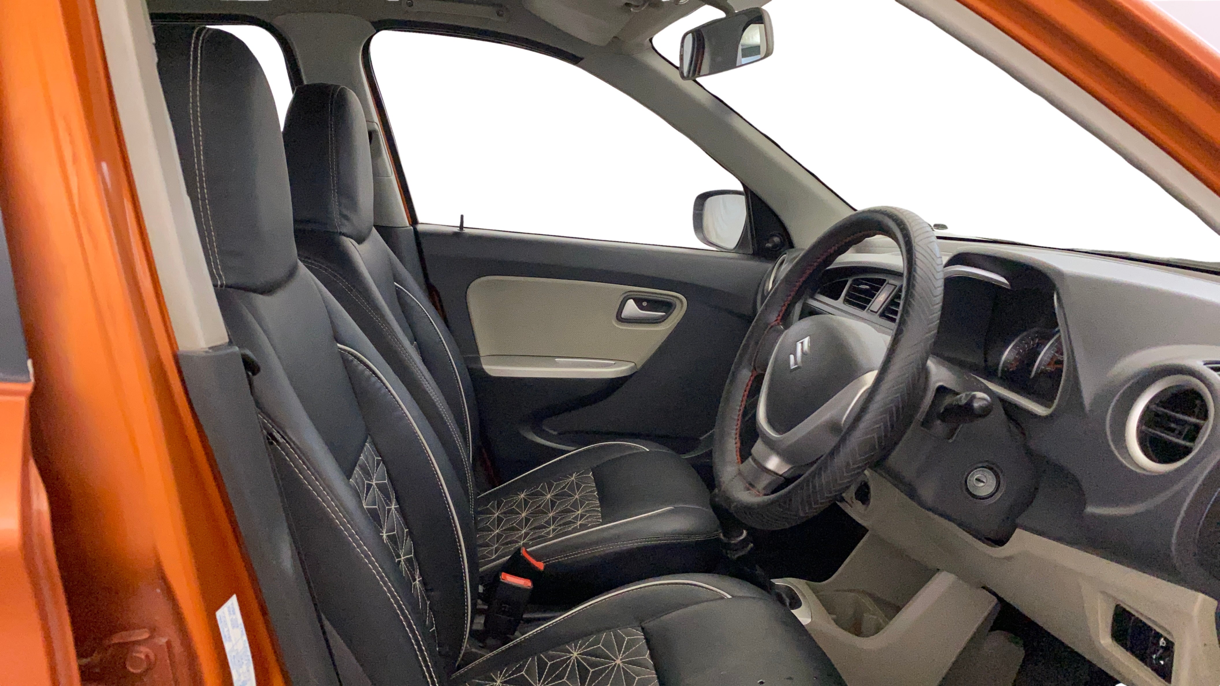 Buy Used Maruti Alto K10 VXI of 2015 model @ 2,12,423 INR in Delhi - 4962869 - ZigWheels.com