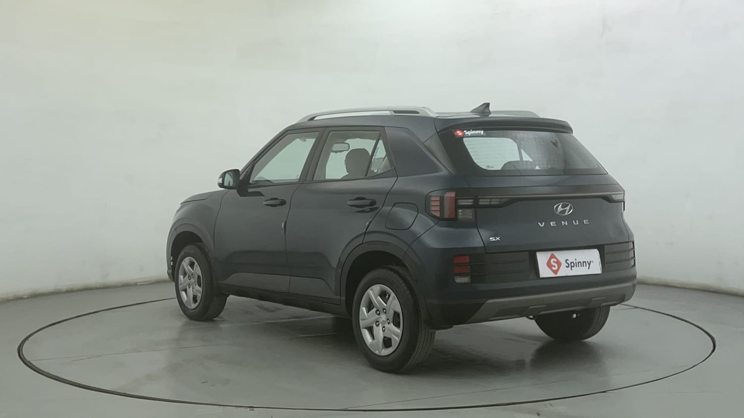 Buy Used Hyundai Venue SX BSVI of 2022 model @ 8,16,974 INR in ...