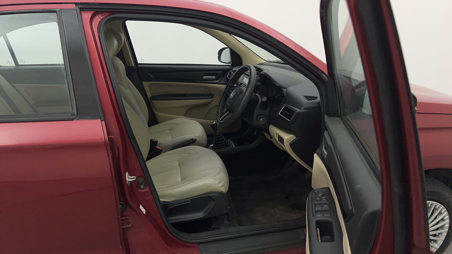 Buy Used Honda Amaze V of 2018 model @ 4,25,000 INR in Mumbai - 4974323 - ZigWheels.com