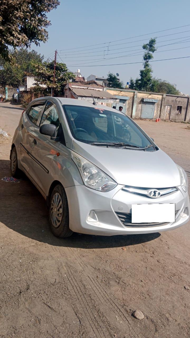 Used 2018 Hyundai EON Petrol Manual in Nashik at ₹2.35 Lakh - CarDekho