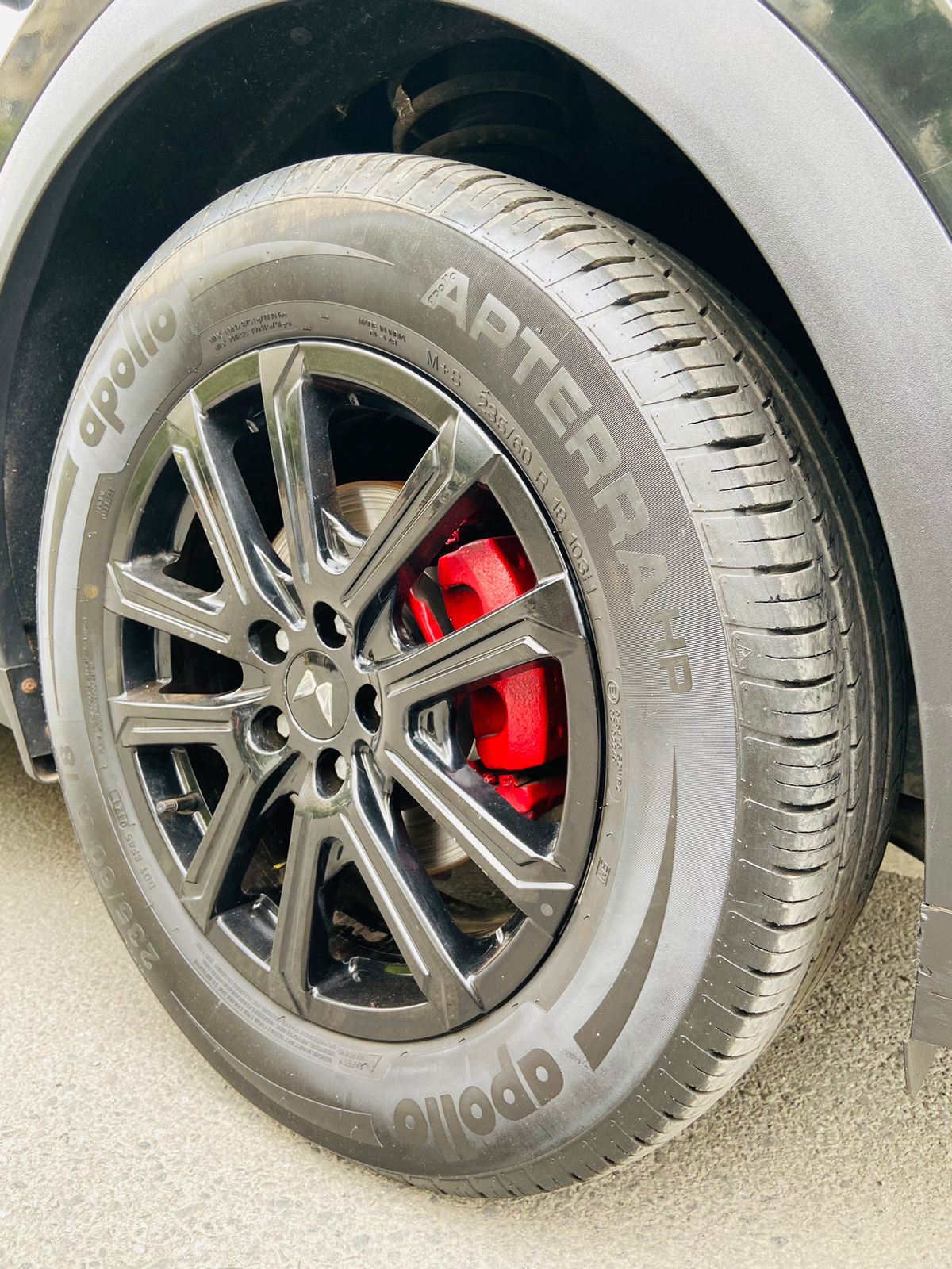 Buy Used Mahindra XUV700 AX7 6Str AT of 2024 model @ 22,50,000 INR in Delhi - 4978146 ...