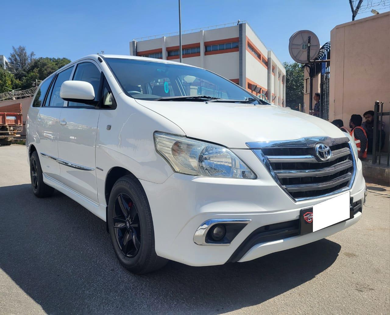Used 2025 Toyota Innova 2494 cc Diesel Manual Car in Bangalore at ₹10 ...