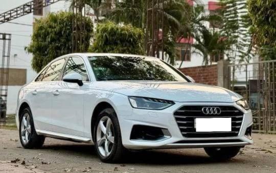 Used 2021 Audi A4 Petrol Automatic in Lucknow at ₹24 Lakh - CarDekho