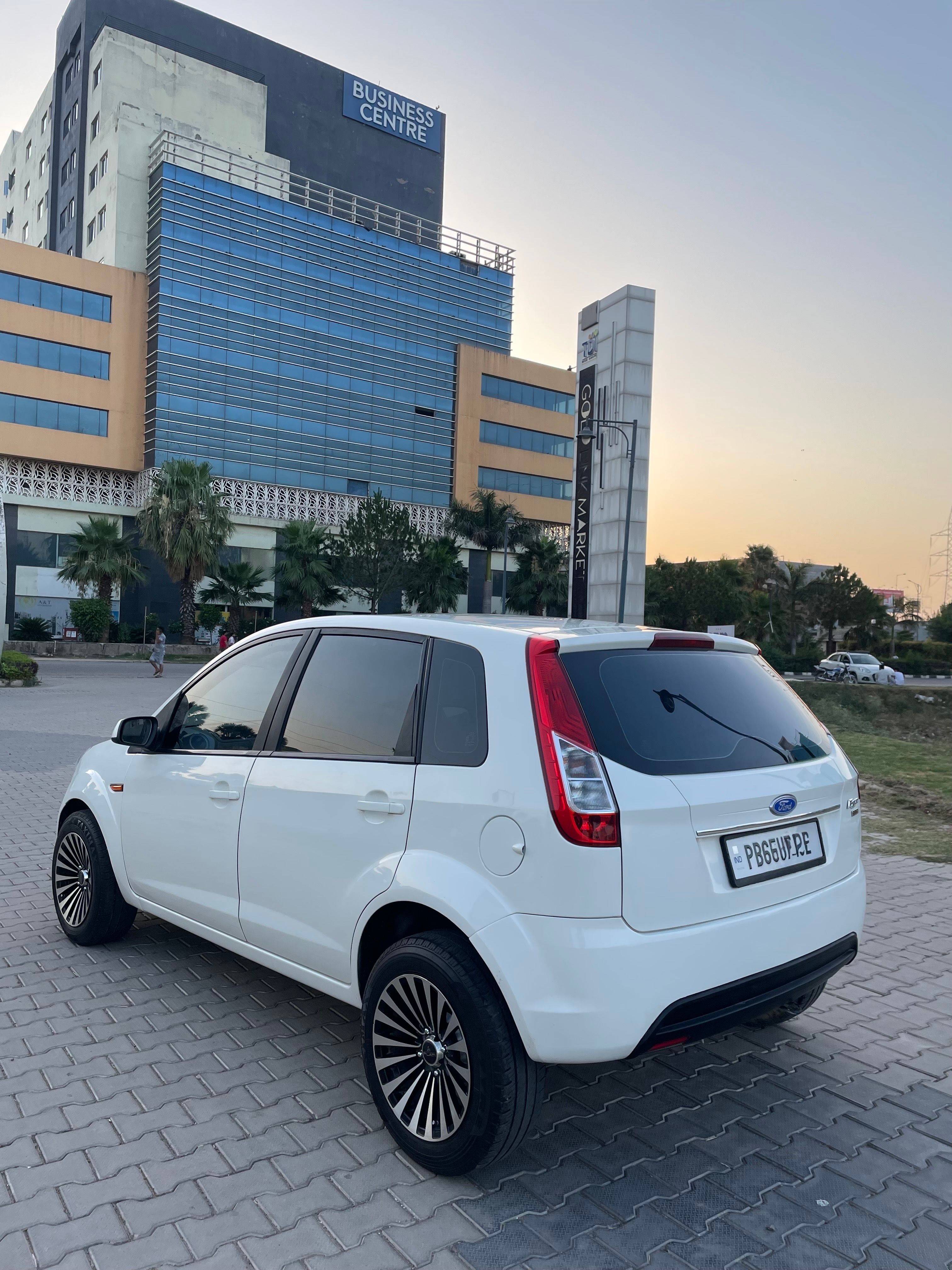 Buy Used Ford Figo Diesel EXI of 2013 model @ 2,65,000 INR in ...